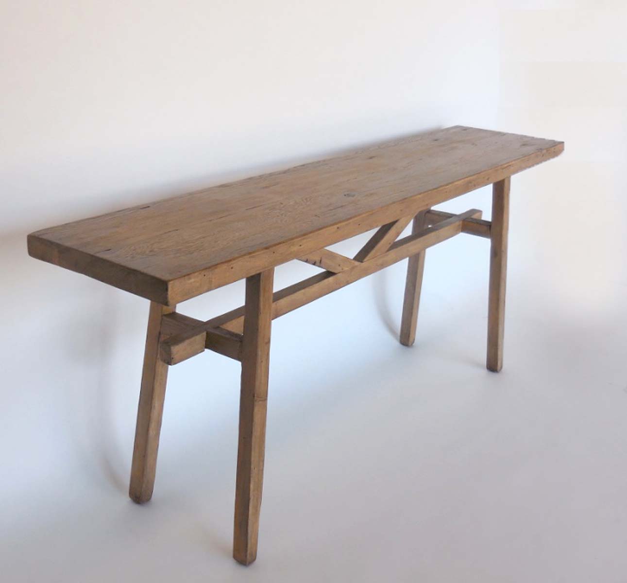 Custom Console Tables – Dos Gallos